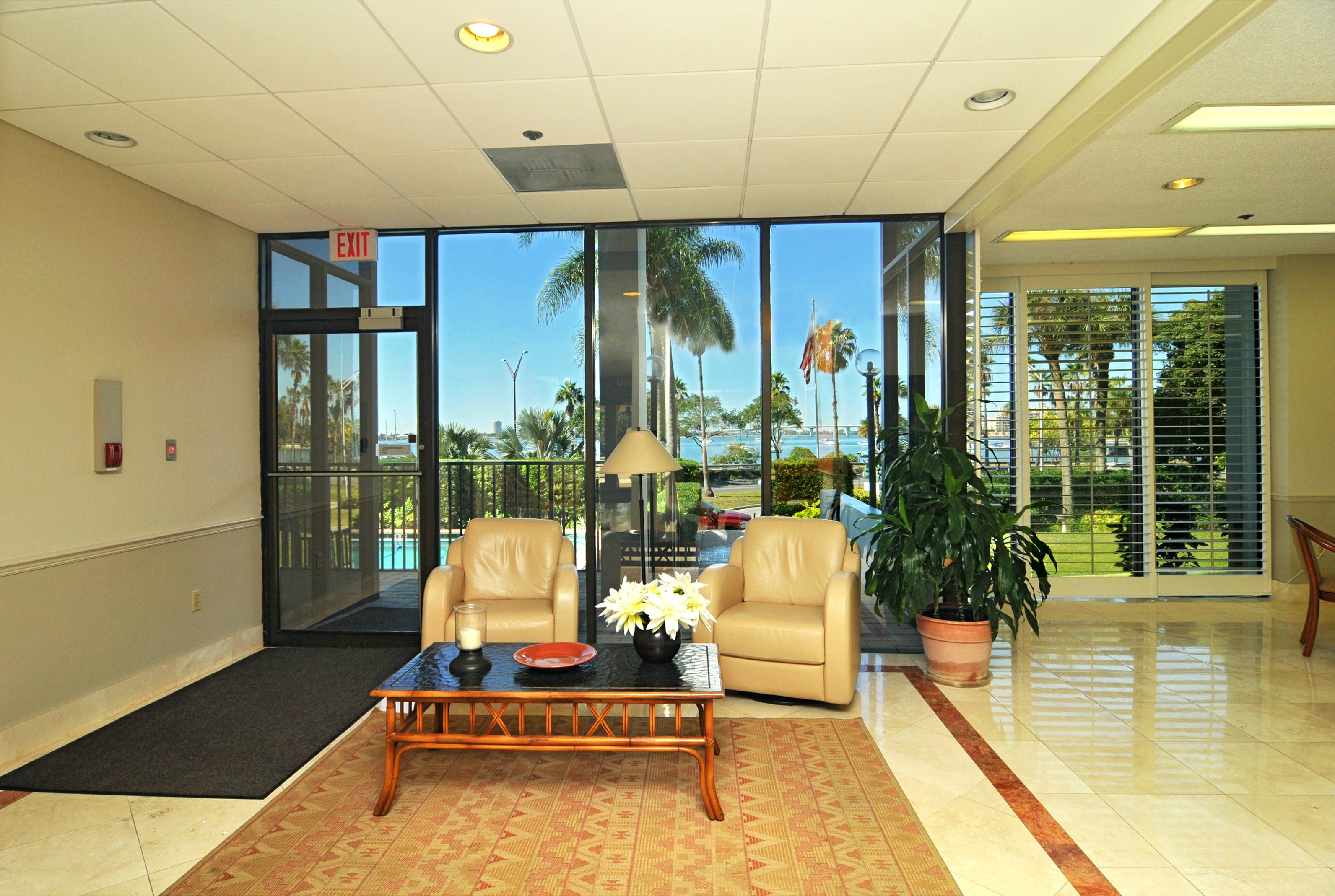 Embassy House in Sarasota : Condos for Sale at 770 S Palm Ave Embassy House in Sarasota : Condos for Sale at 770 S Palm Ave
